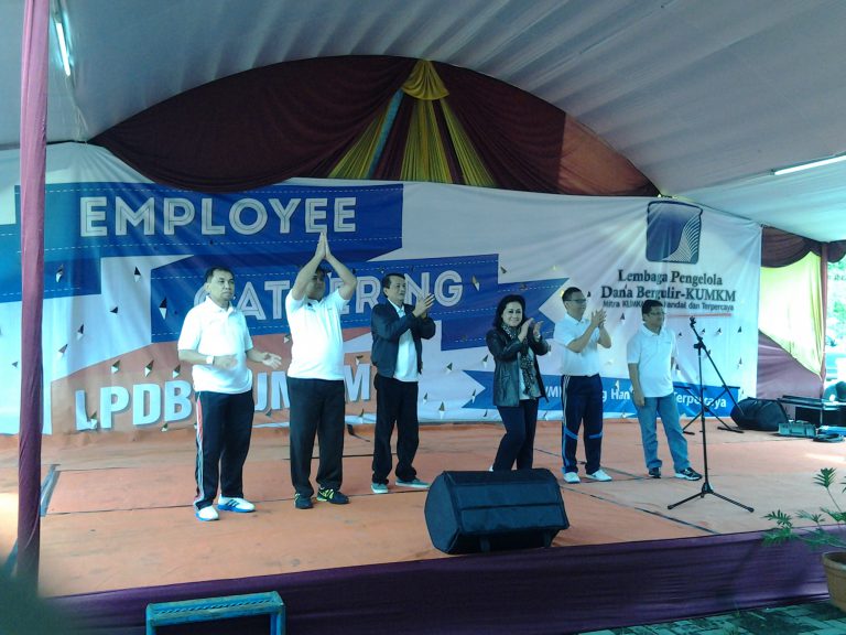 Gathering Karyawan, Company Gathering, Sales Gathering, Gathering ...